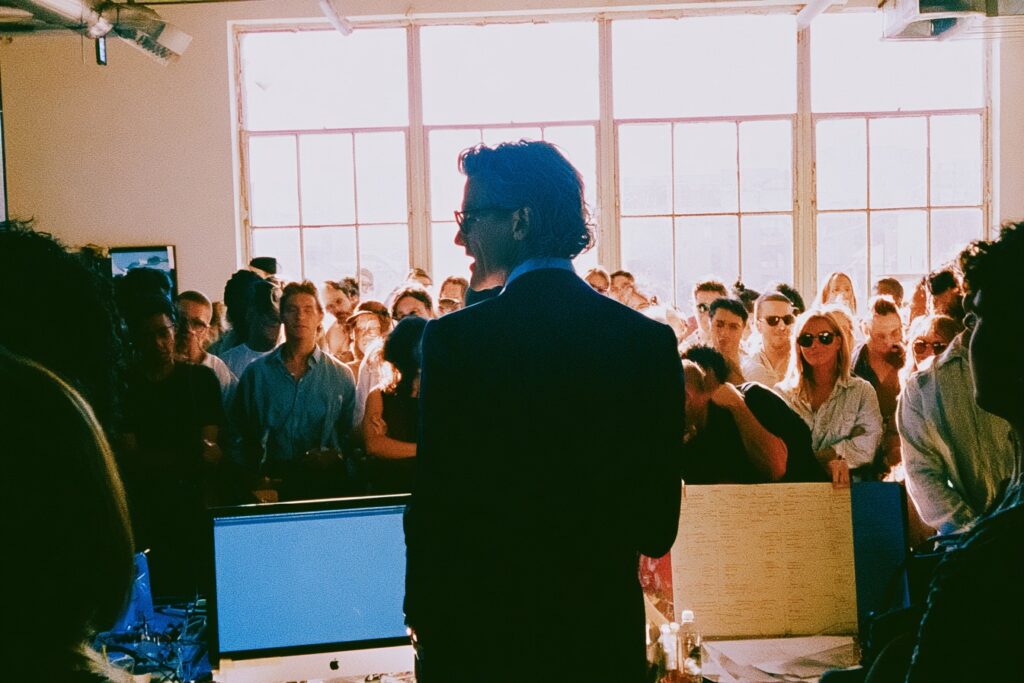 How to Scale Business Operations by Eliminating Useless Meetings